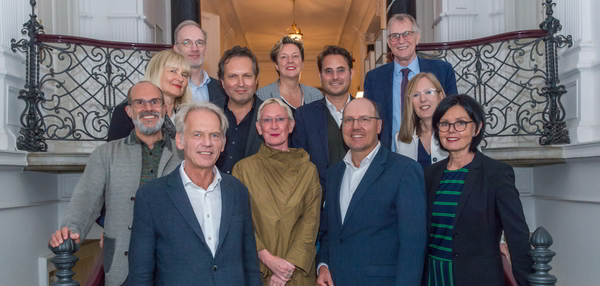 AKH-Vertreterversammlung spricht Präsidentin Brigitte Holz erneut das ...